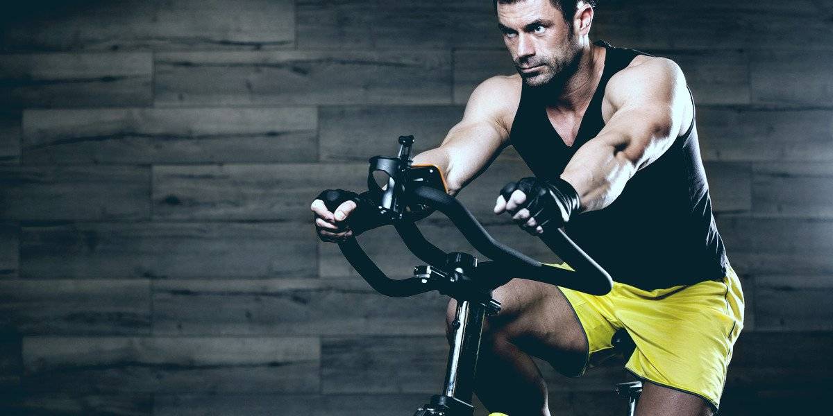 Treino: como 15min de HIIT na bike pode te ajudar a trincar