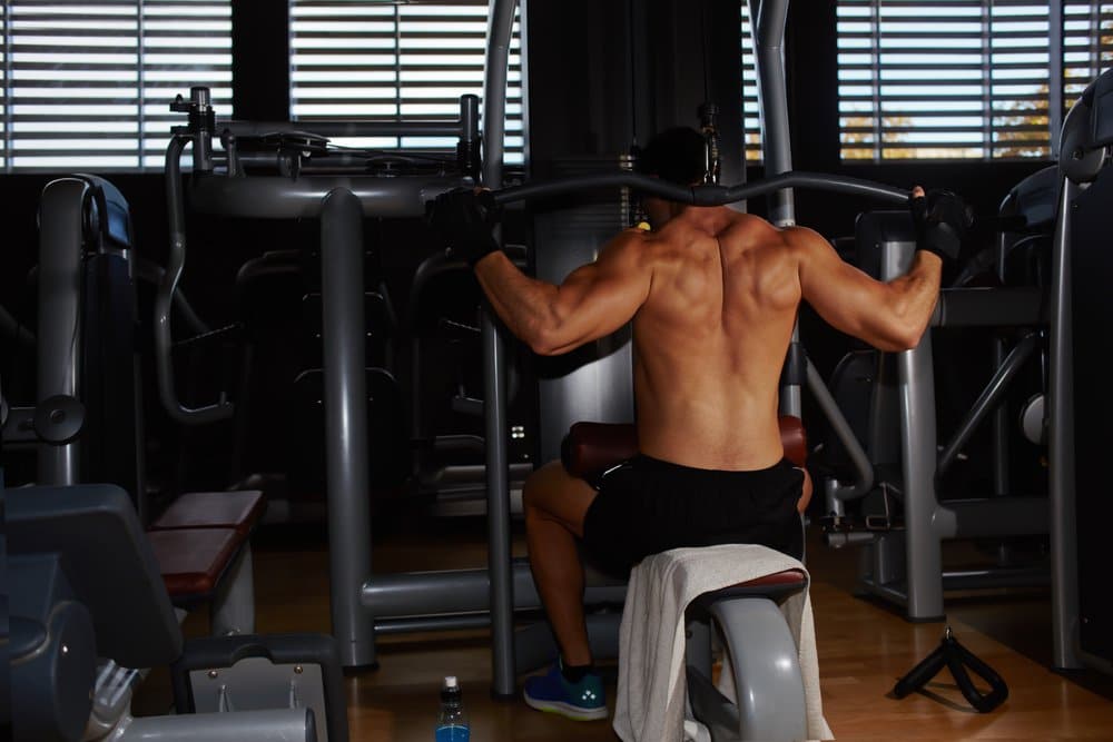 3 dicas que vão te ajudar a melhorar nos exercícios da barra fixa