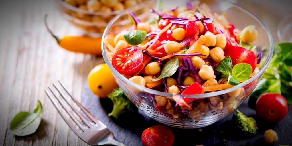 6 receitas vegetarianas para incluir na dieta de quem treina pesado