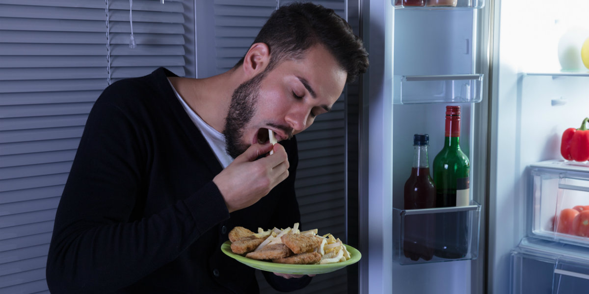 6 dicas para reduzir a fome à noite e não prejudicar sua dieta